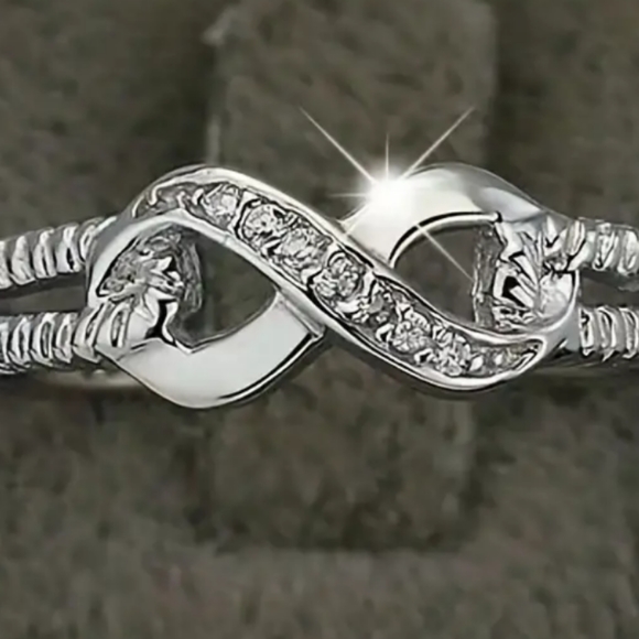 Jewelry | Gorgeous Infinity Symbol Ring | Poshmark